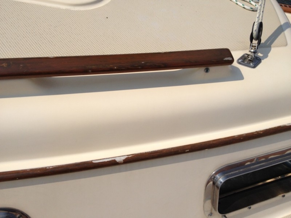 Teak Refinishing with Cetol Light - Handrail & Eyebrow showing ...